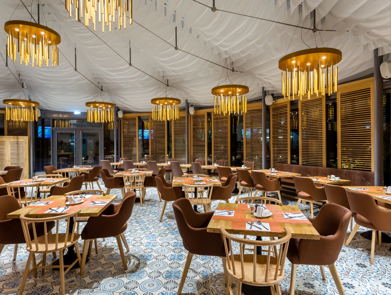 Park Inn by Radisson Bucharest – Vertical Design